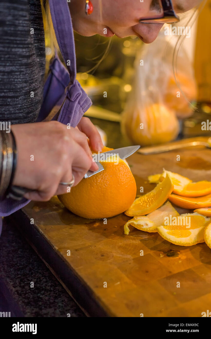 Skinning knife hi-res stock photography and images - Alamy