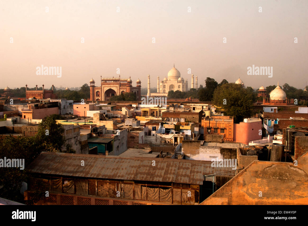 Roof top view of Taj Mahal Stock Photo - Alamy