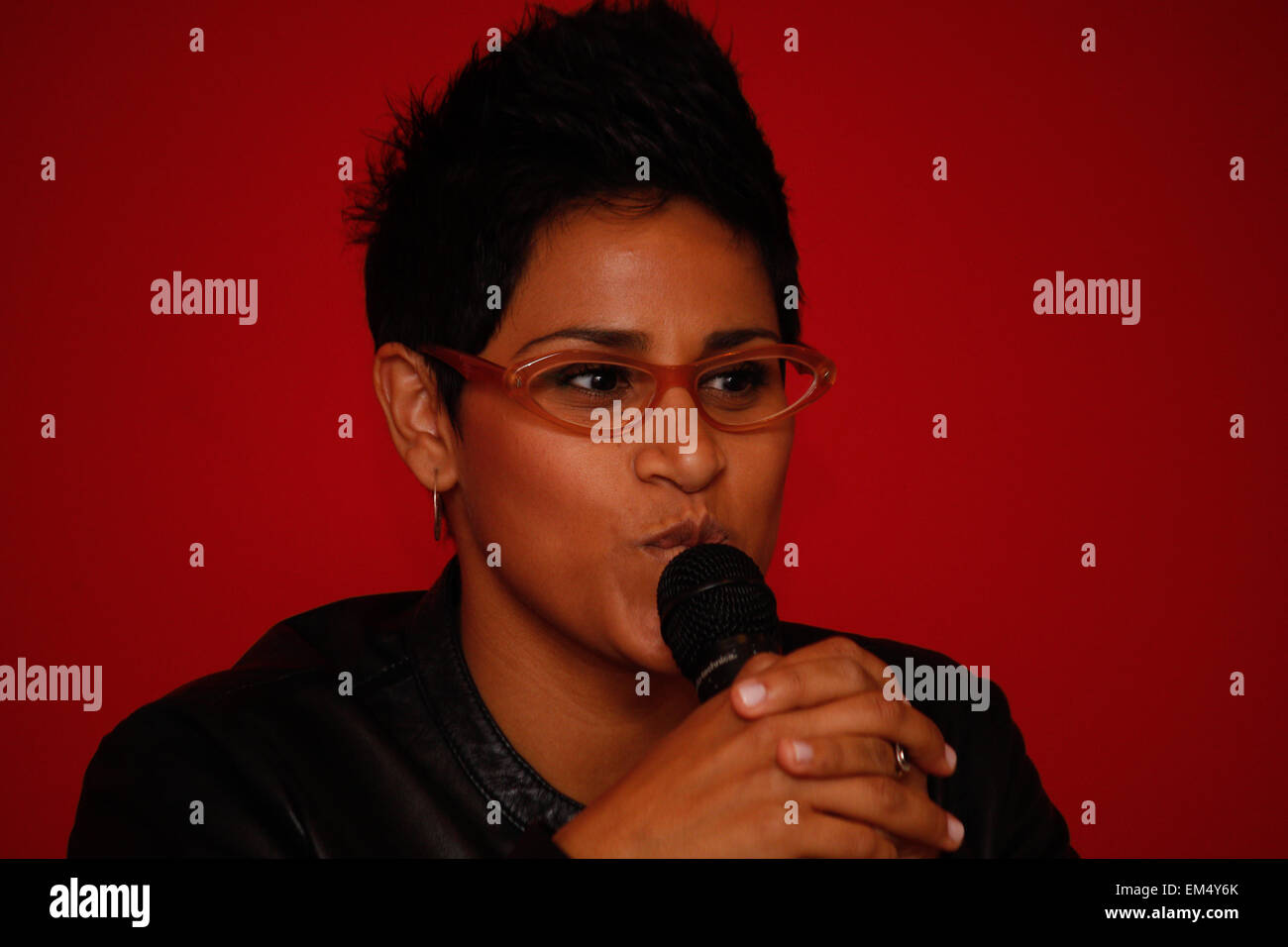 The Italian singer Karima, became famous in 2006, she met her fans to ...