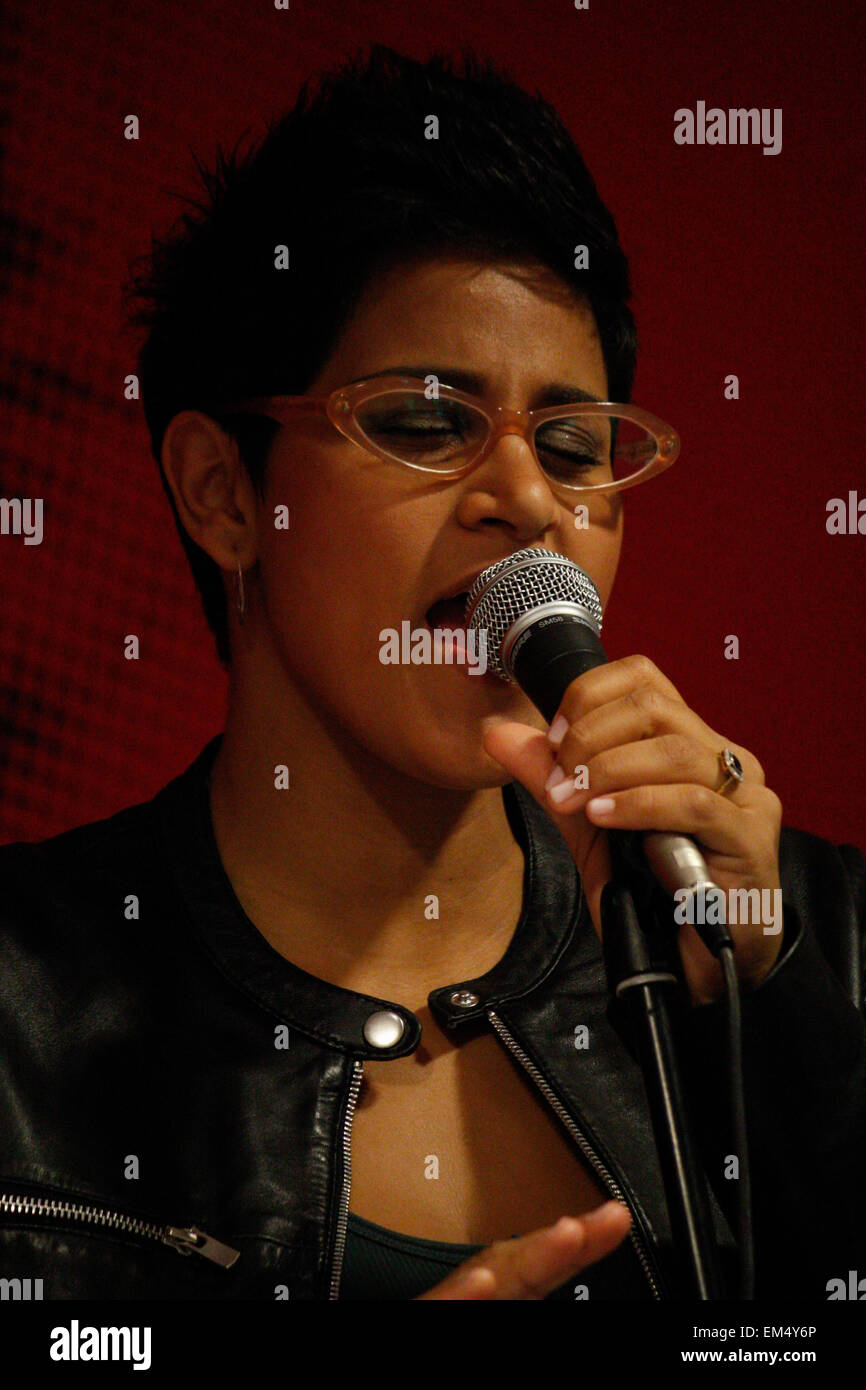 The Italian singer Karima, became famous in 2006, she met her fans to ...