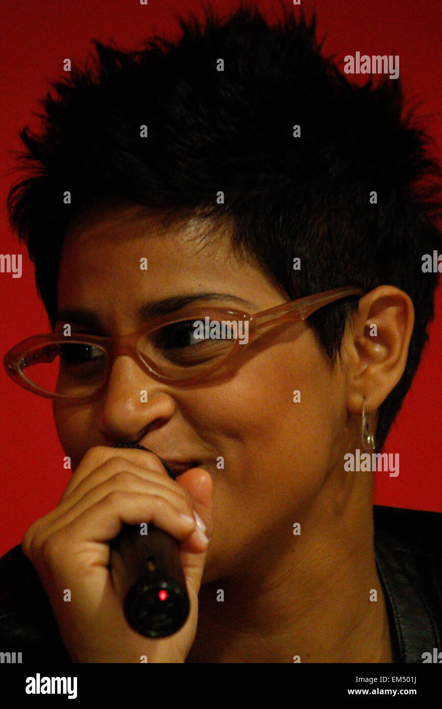 The Italian singer Karima, became famous in 2006, she met her fans to ...