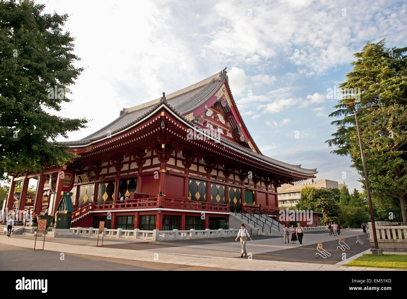 Japan, Tokyo, Building with traditional Japanese architecture Stock ...