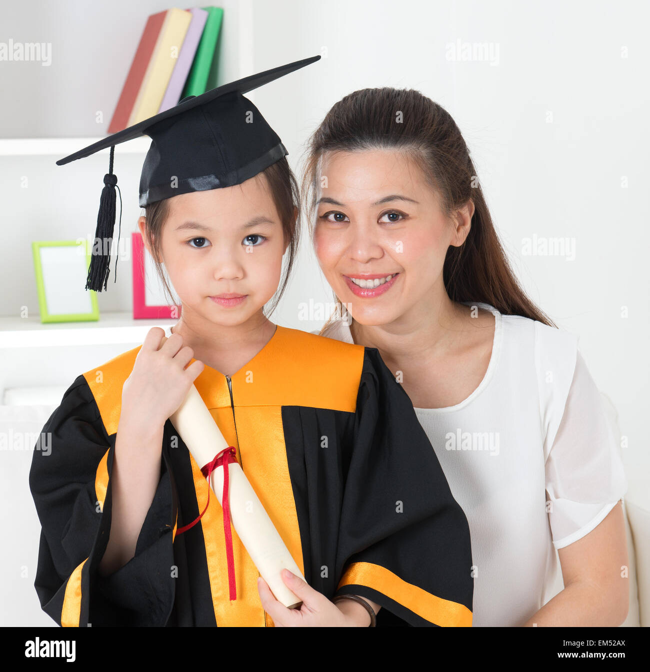 School kid graduation Stock Photo - Alamy