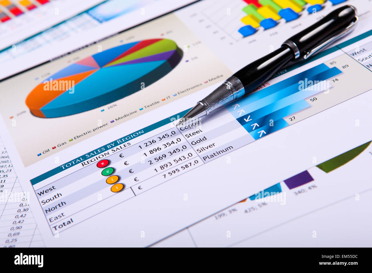 Financial papers on the table Stock Photo - Alamy