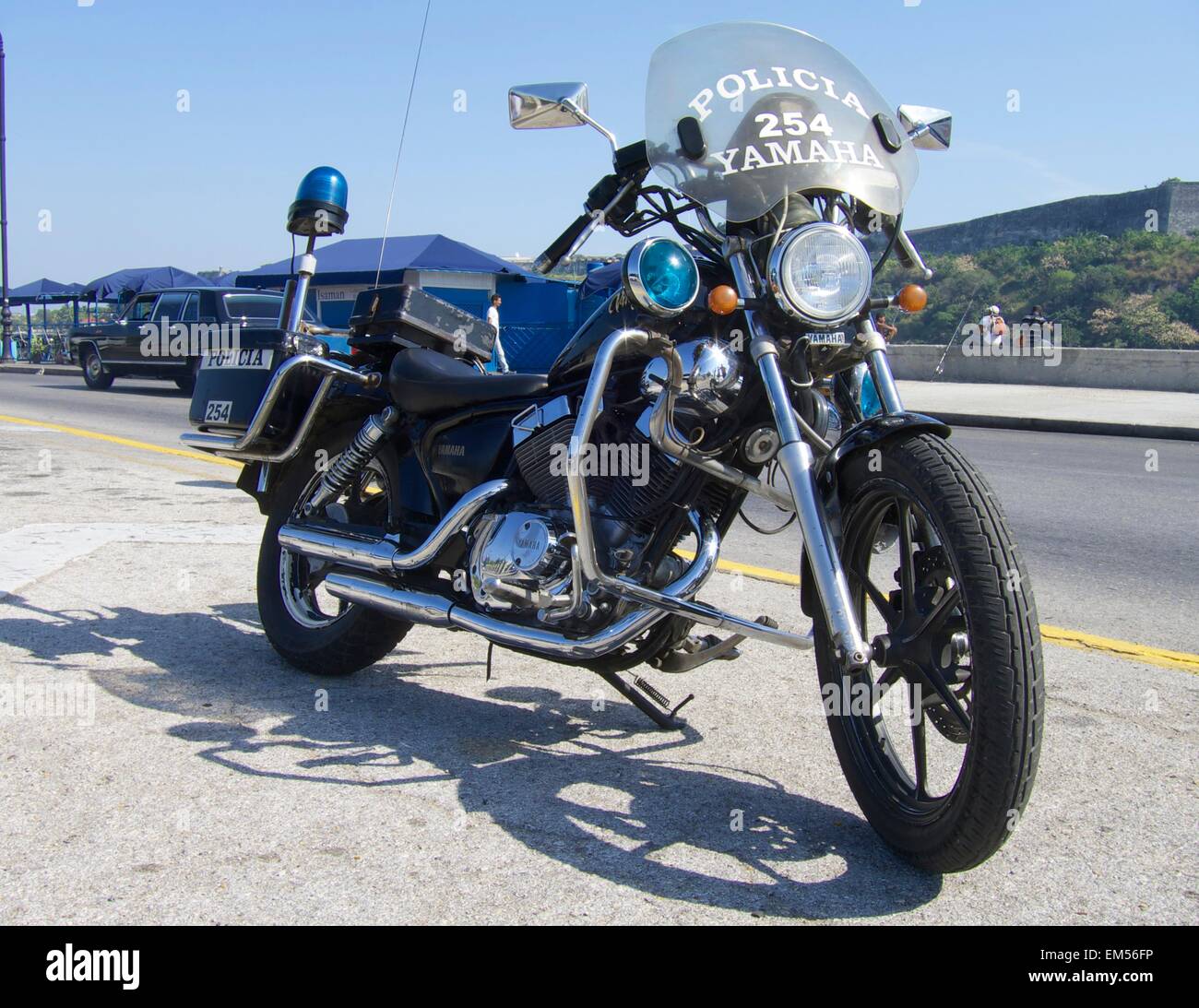 Cuban police hi-res stock photography and images - Alamy