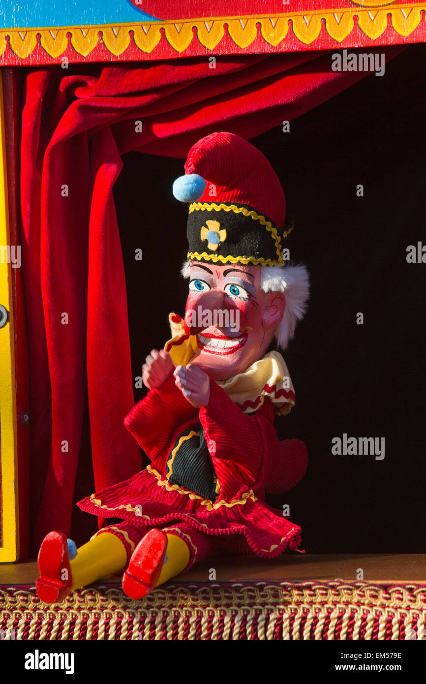 British puppet show hi-res stock photography and images - Alamy