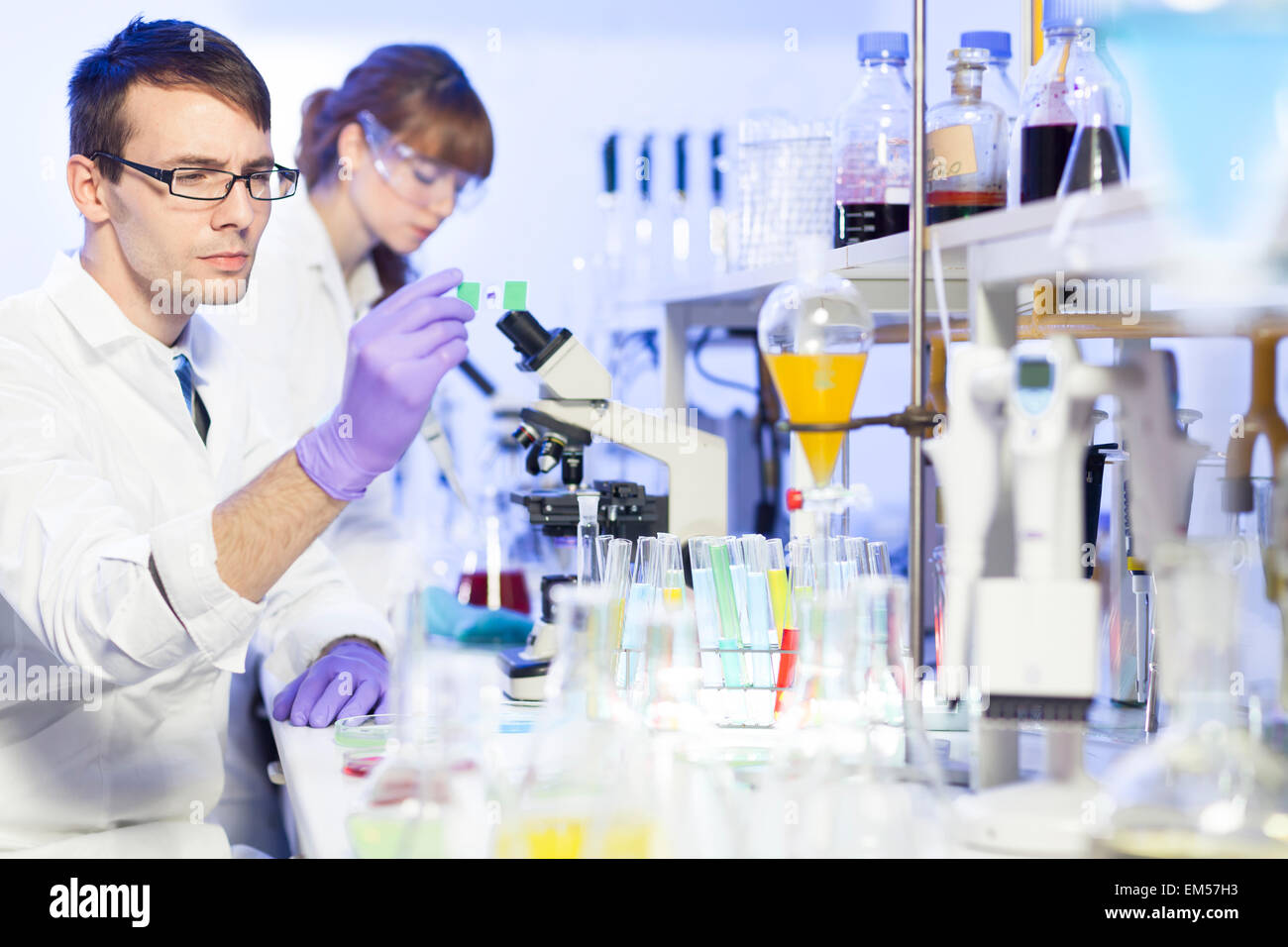 Health care professionals in lab Stock Photo - Alamy