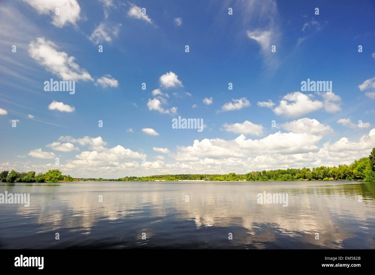Sky and reflection hi-res stock photography and images - Alamy