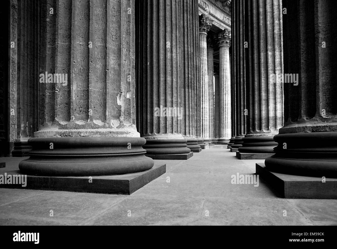 Colonnade of the Kazan Cathedral, St Petersburg Stock Photo - Alamy