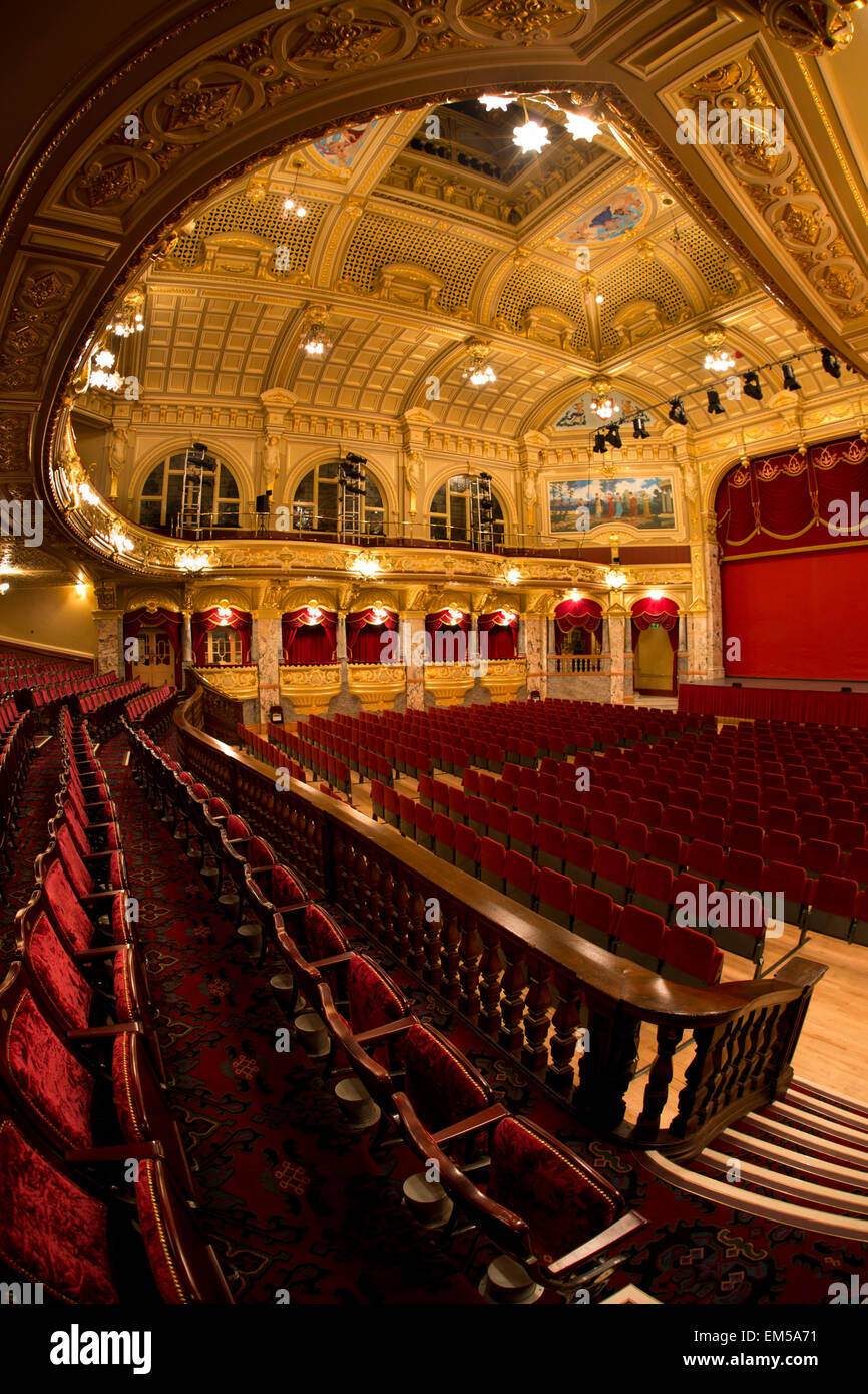 Theatre interior hi-res stock photography and images - Alamy
