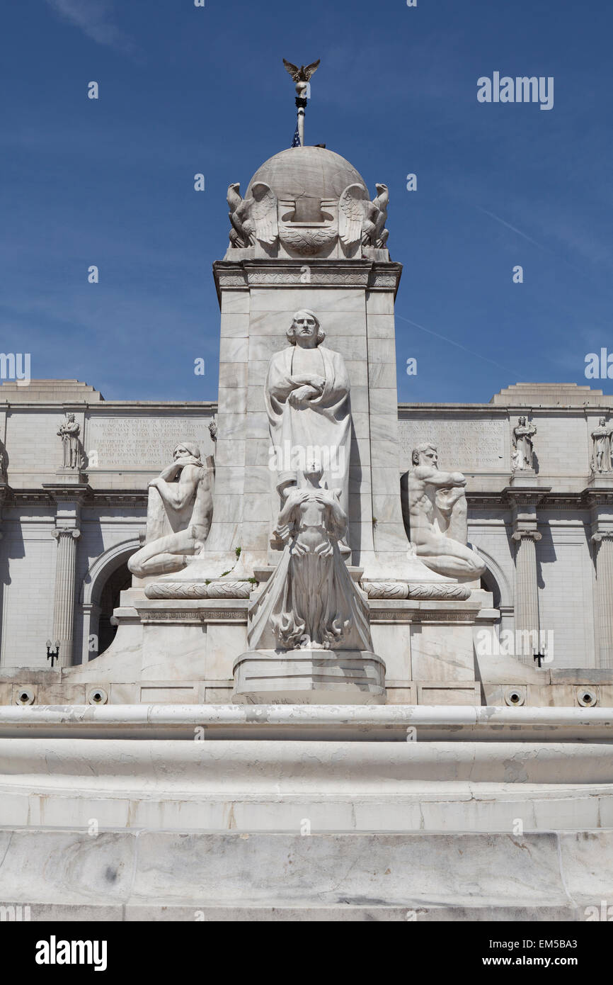 Columbus Fountain at Union Station - Washington, DC USA Stock Photo - Alamy