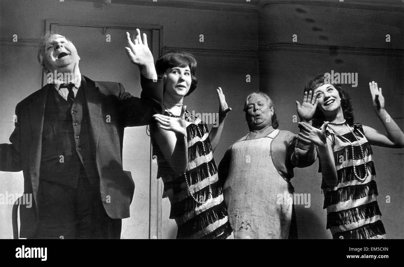 1960s party teenagers hi-res stock photography and images - Alamy