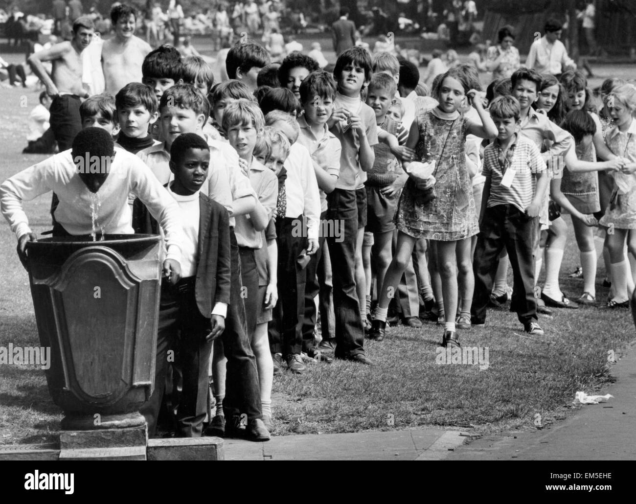 Historical image of primary school hi-res stock photography and images ...