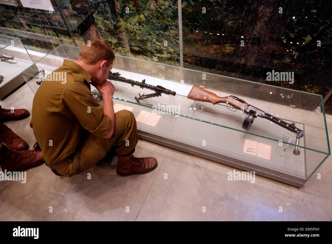 Resistance groups hi-res stock photography and images - Alamy