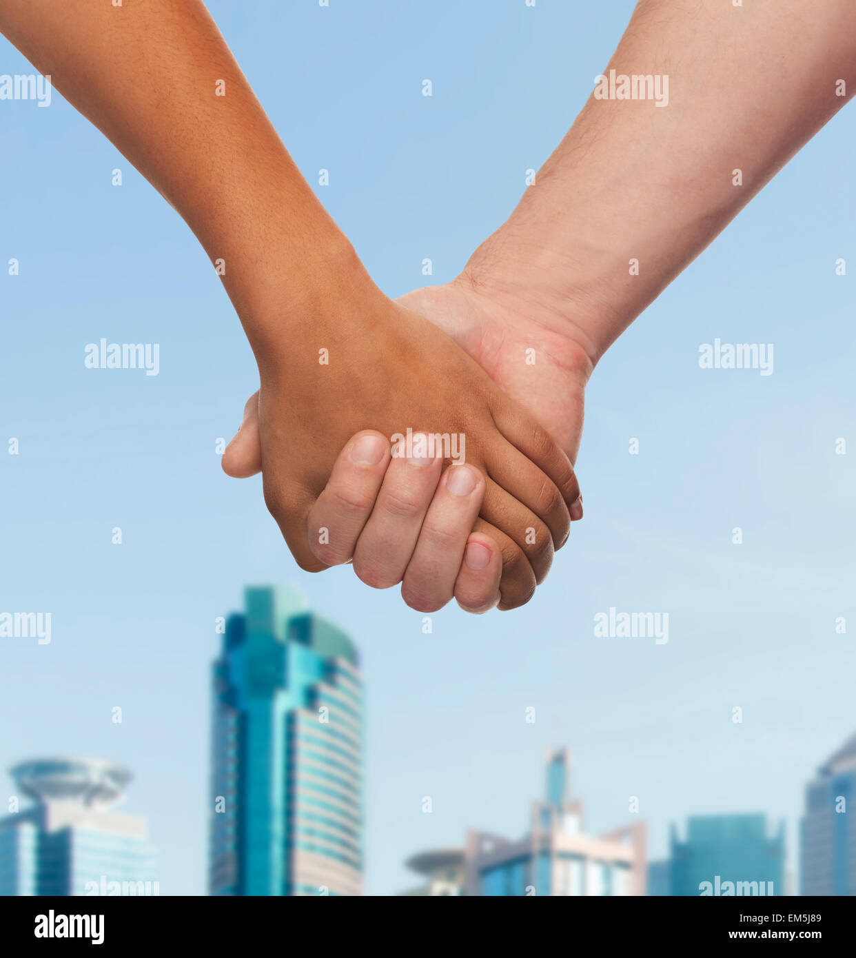 woman and man holding hands Stock Photo - Alamy
