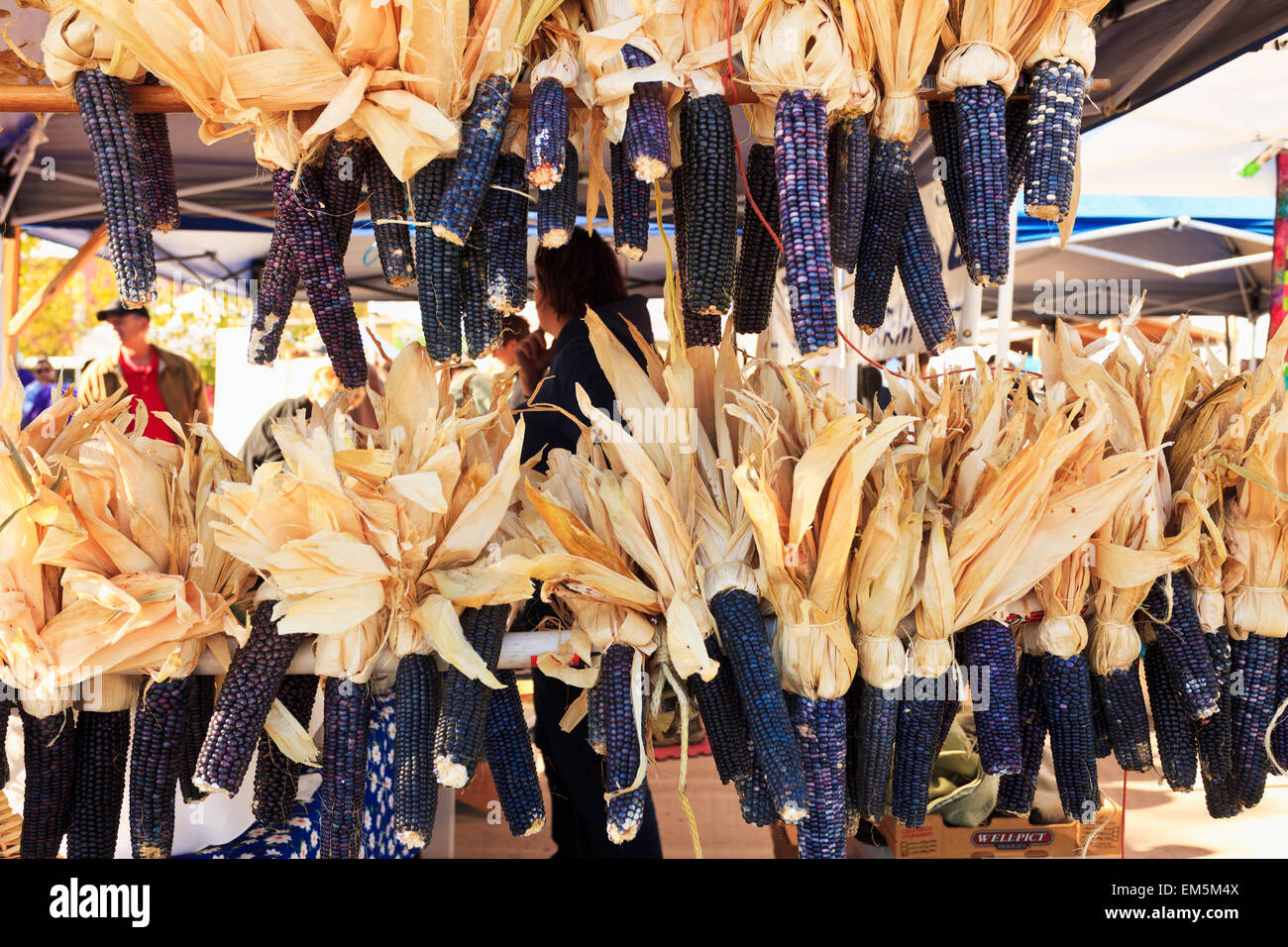 Shopping santa fe exterior hi-res stock photography and images - Alamy