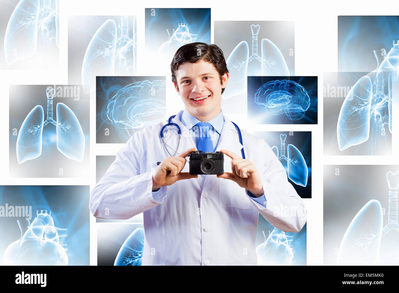 Doctor with photo camera Stock Photo - Alamy