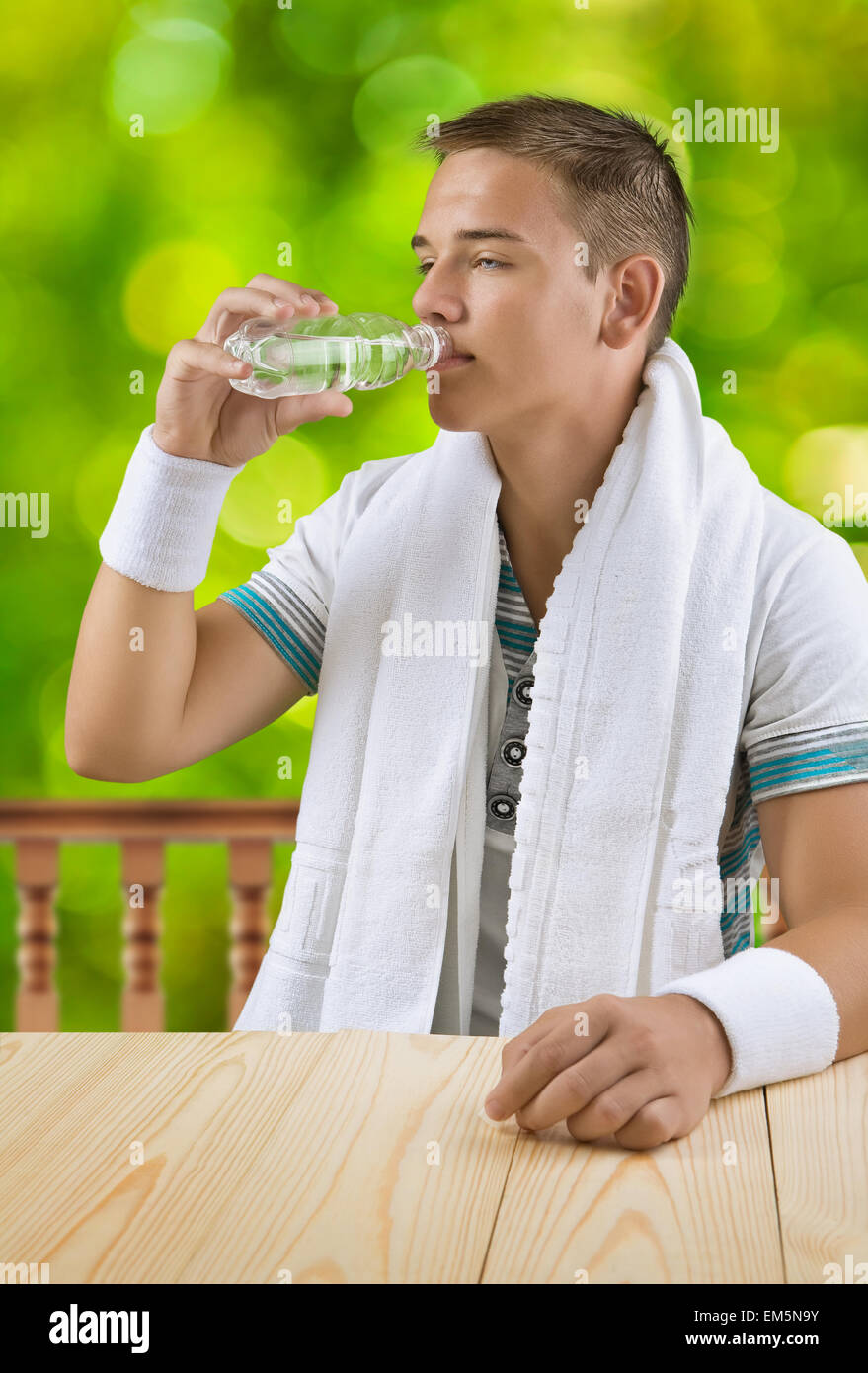 a guy drinking water Stock Photo - Alamy