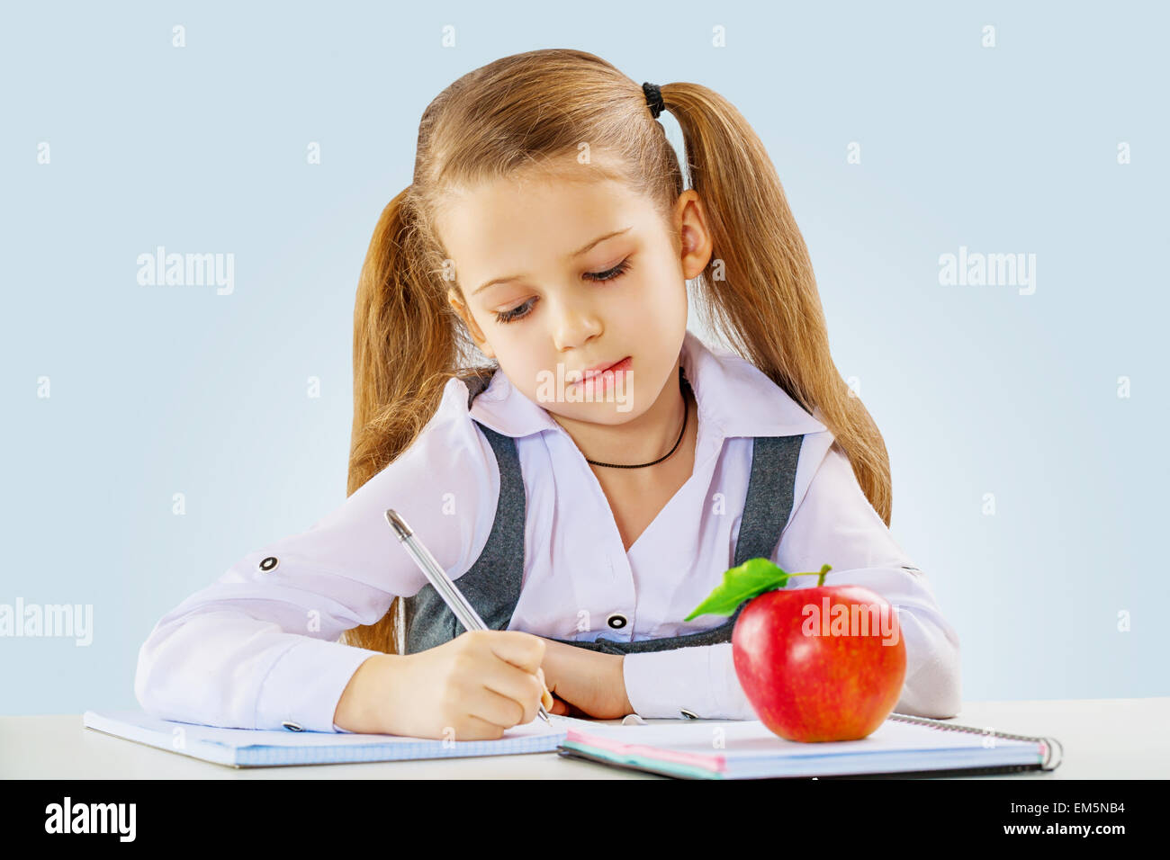 a little girl learning Stock Photo - Alamy
