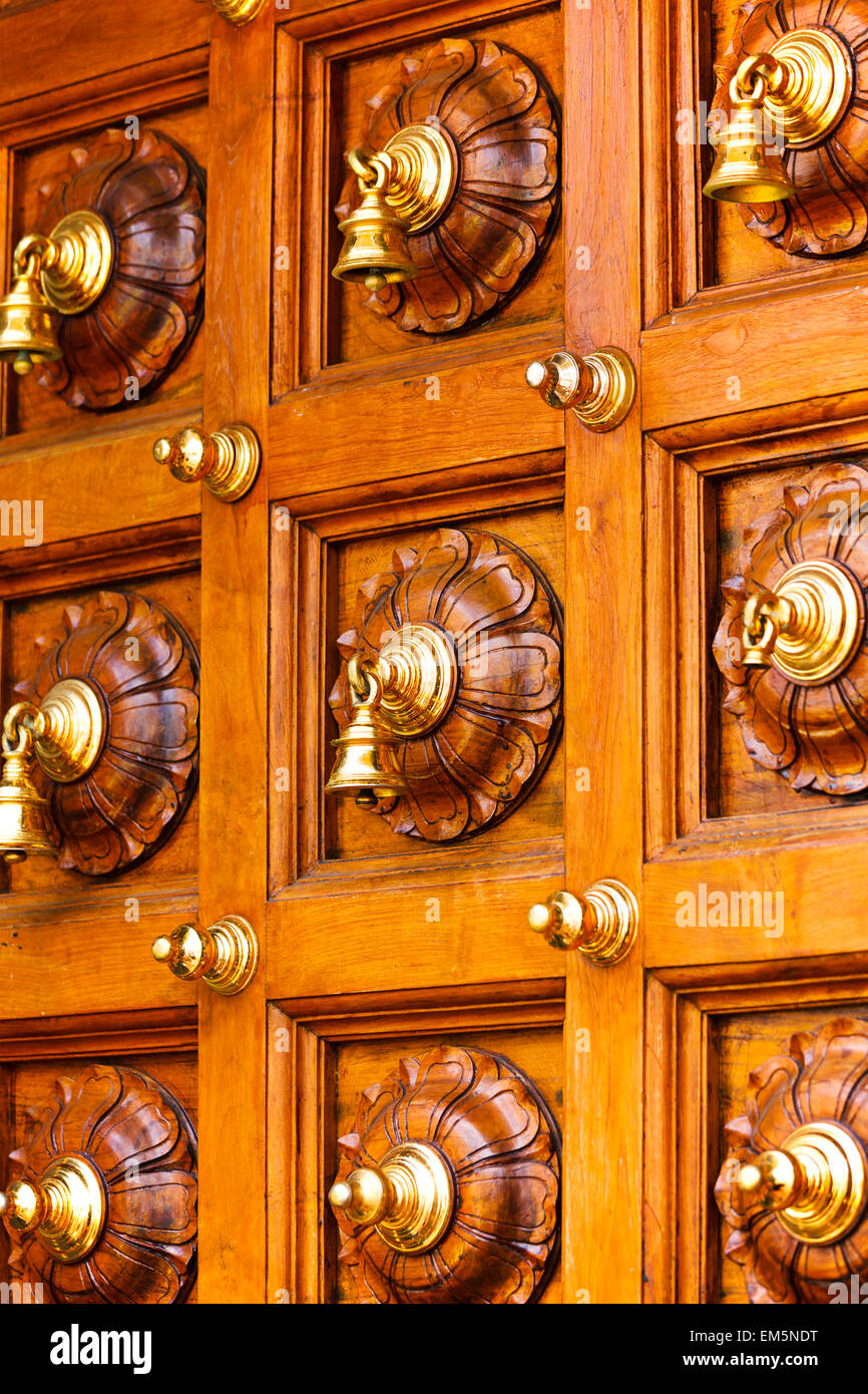 Golden door bell hi-res stock photography and images - Alamy