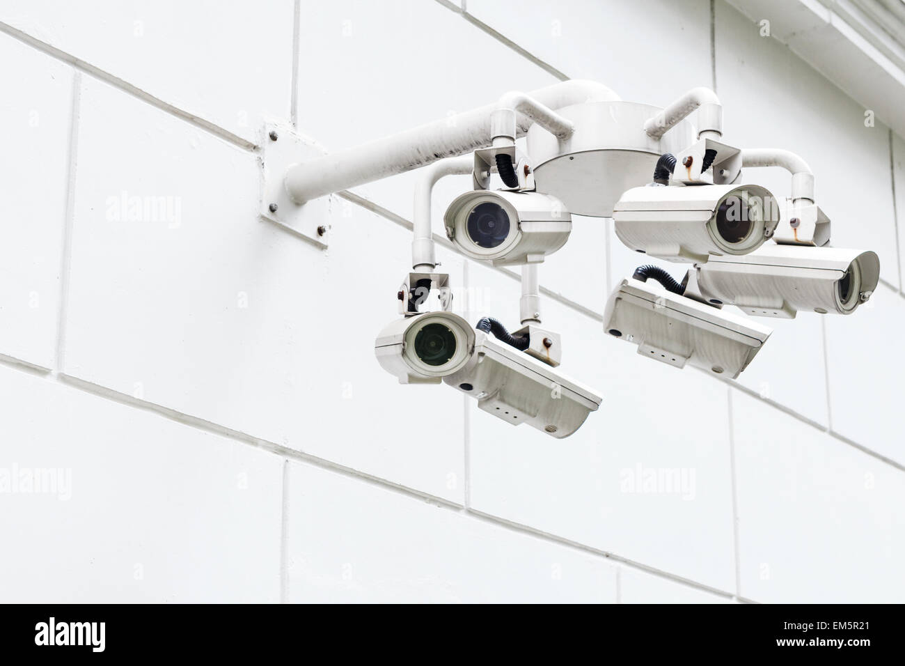 Wall mounted Surveillance camera Stock Photo - Alamy