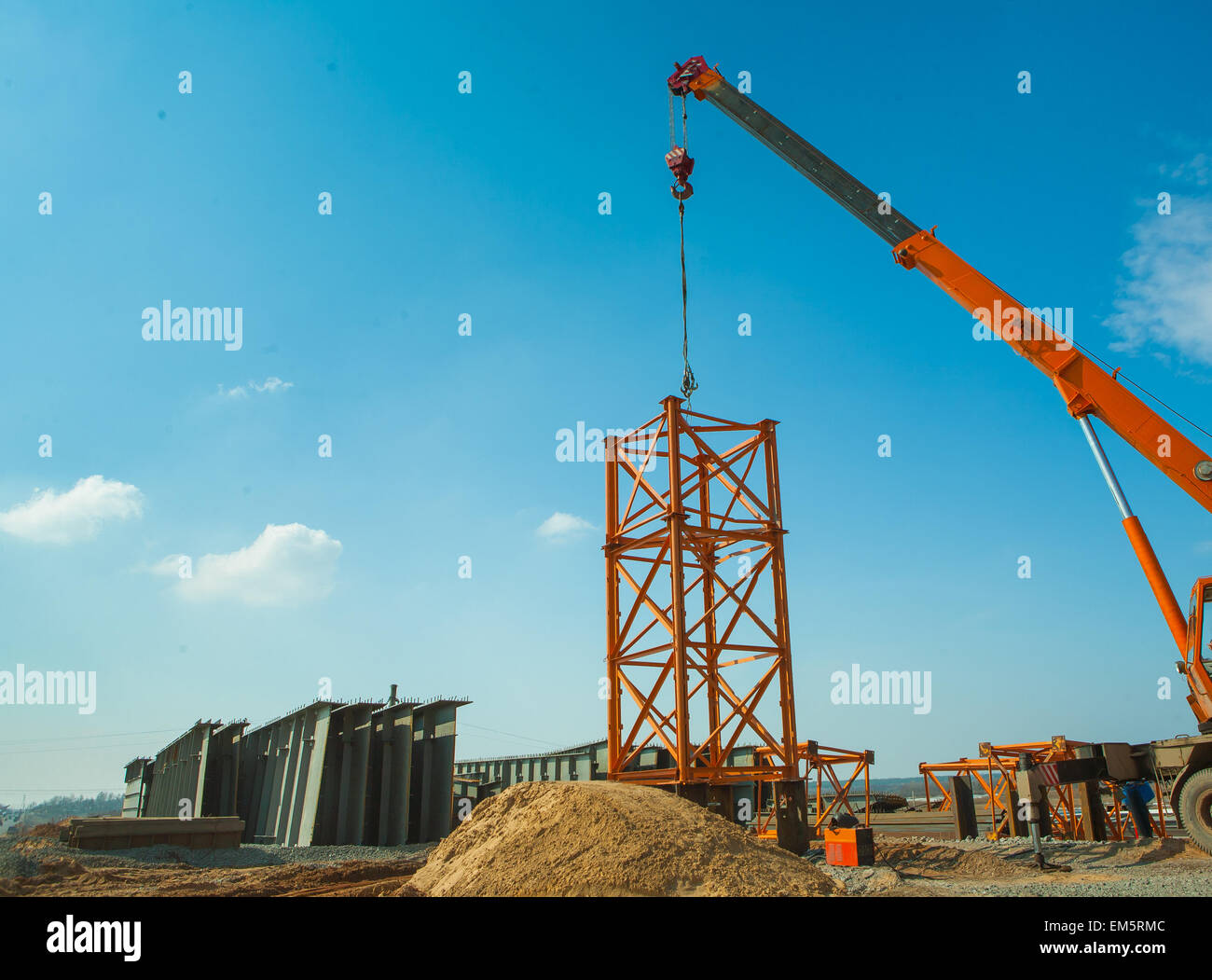 construction of steel tower Stock Photo - Alamy