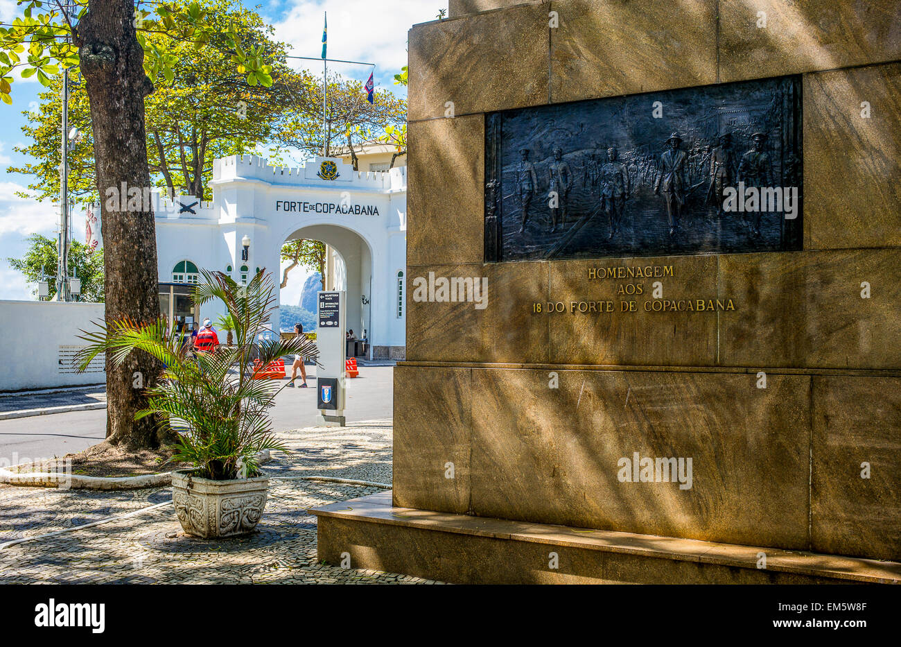 Copacabana fortress hi-res stock photography and images - Alamy