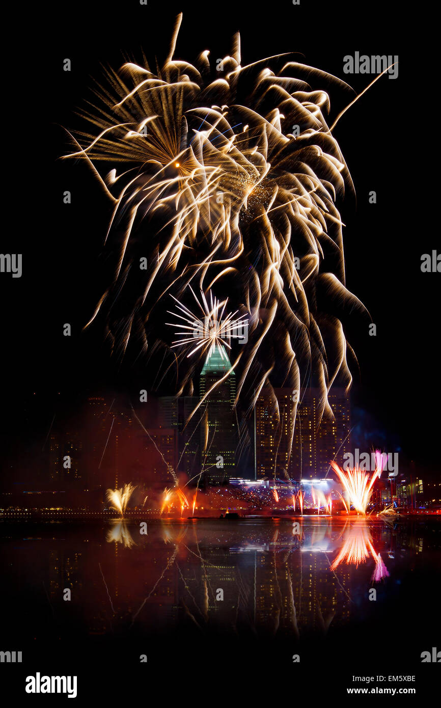 Commercial fireworks hi-res stock photography and images - Alamy