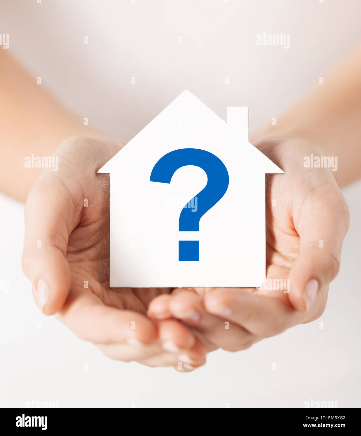 Hands holding sign question mark hi-res stock photography and images ...