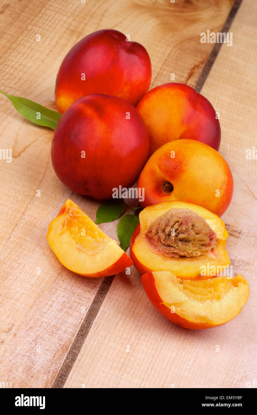 Slices of peaches hi-res stock photography and images - Alamy