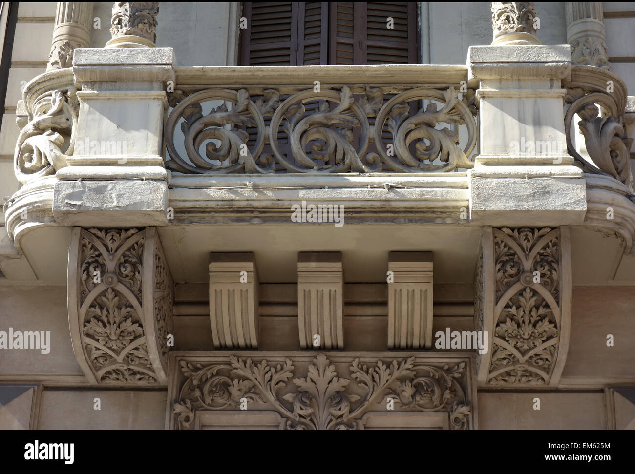 Fancy architectural detail hi-res stock photography and images - Alamy