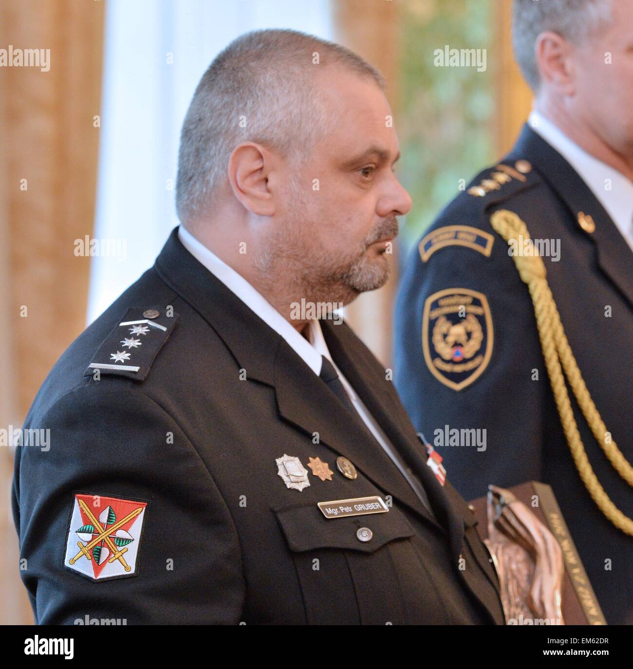 A police negotiator hi-res stock photography and images - Alamy