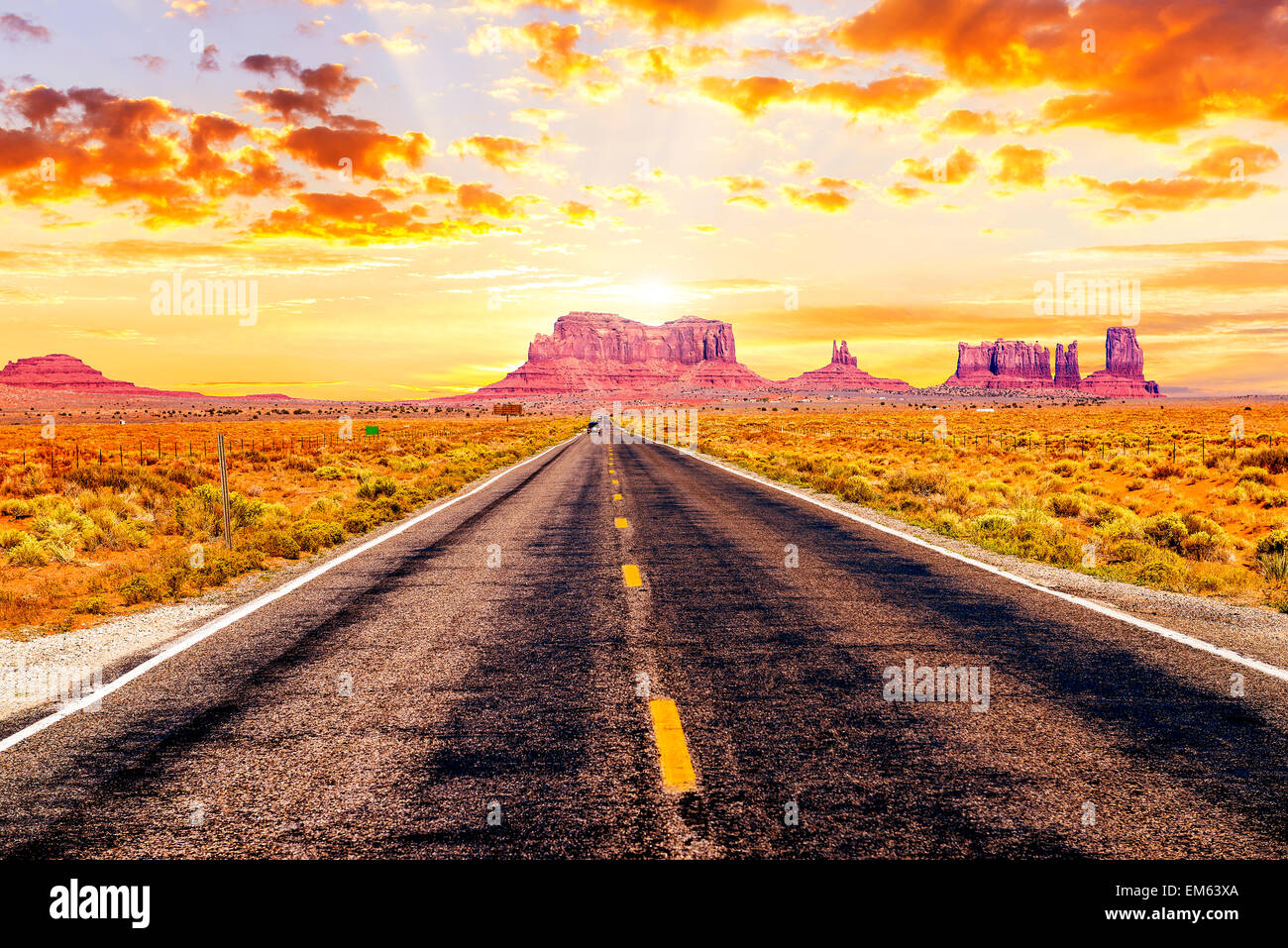 Forrest gump road in desert hi-res stock photography and images - Alamy