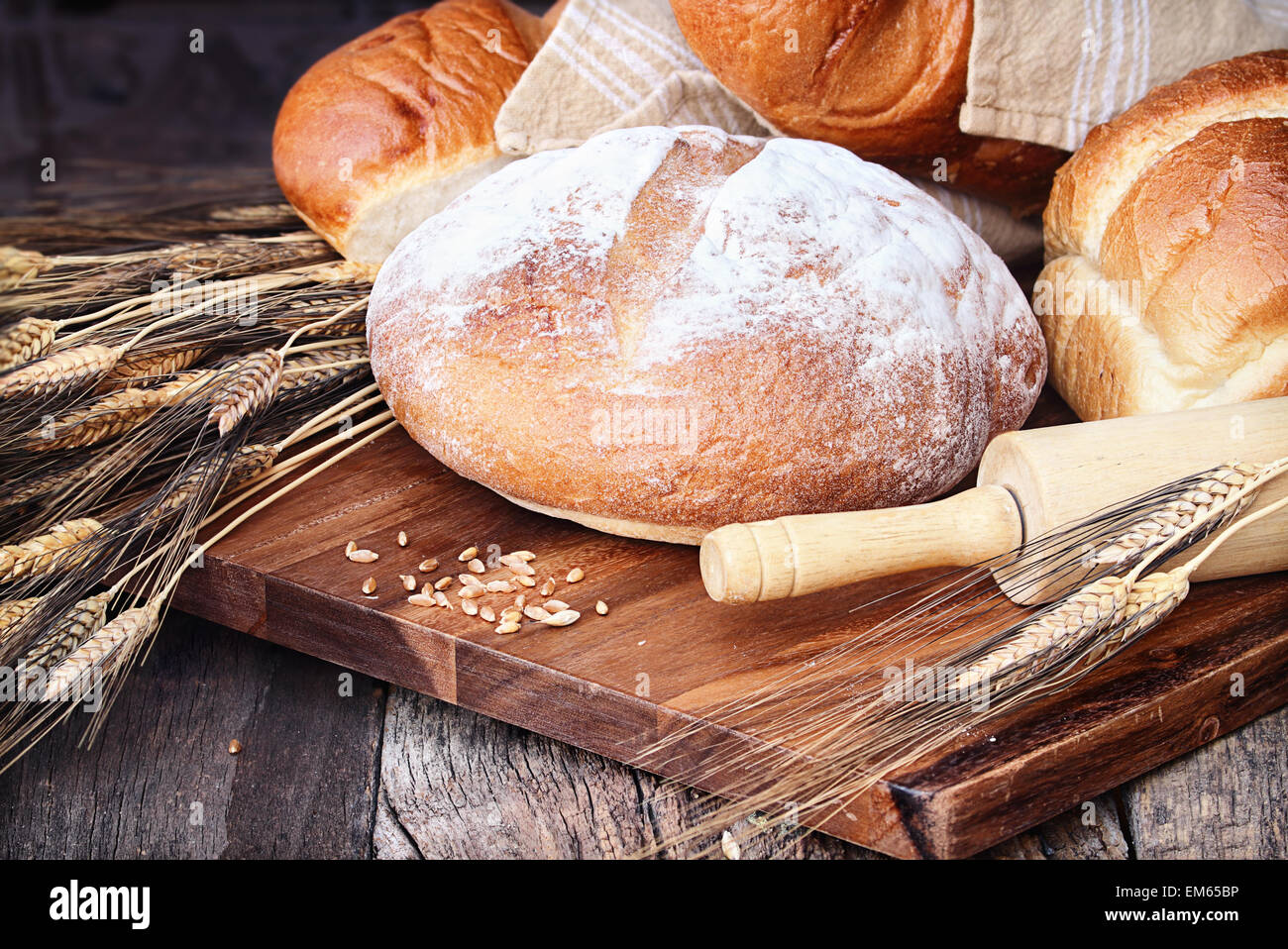 Grain breads hi-res stock photography and images - Alamy