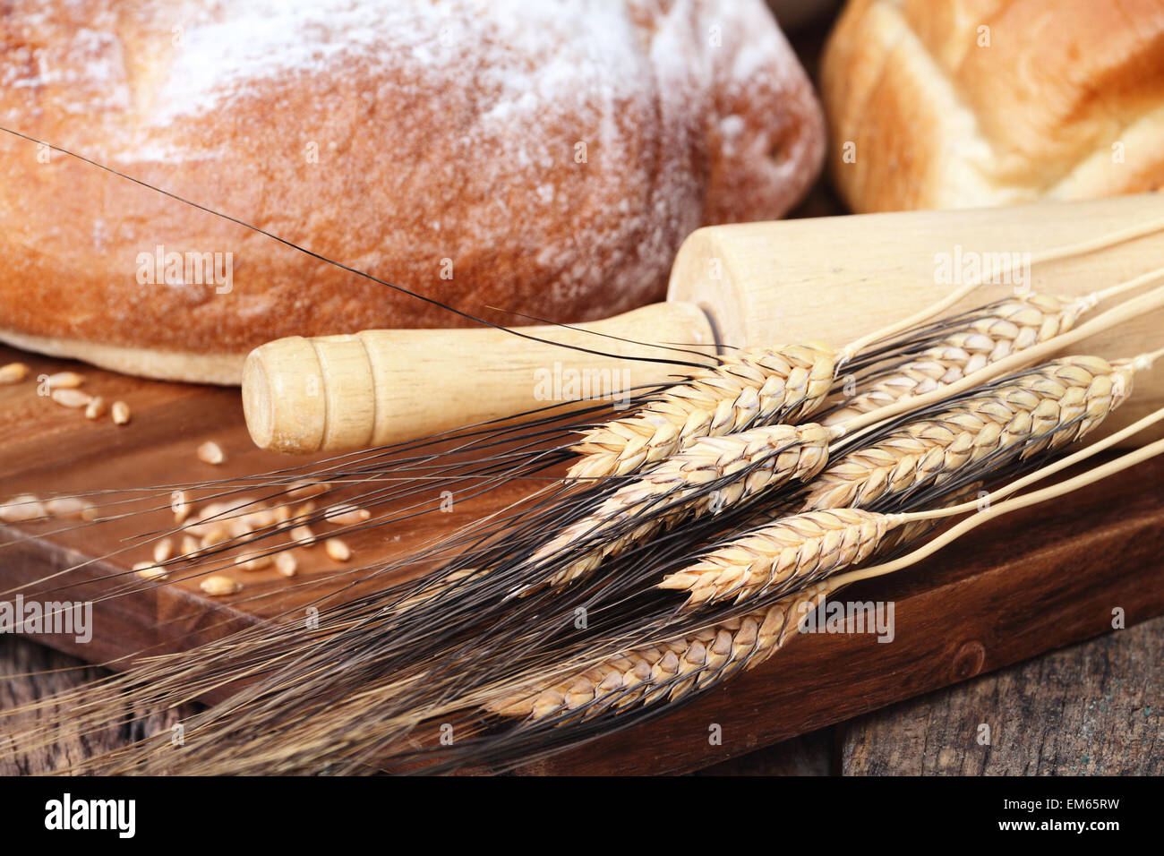 Whole grain breads fiber hi-res stock photography and images - Alamy