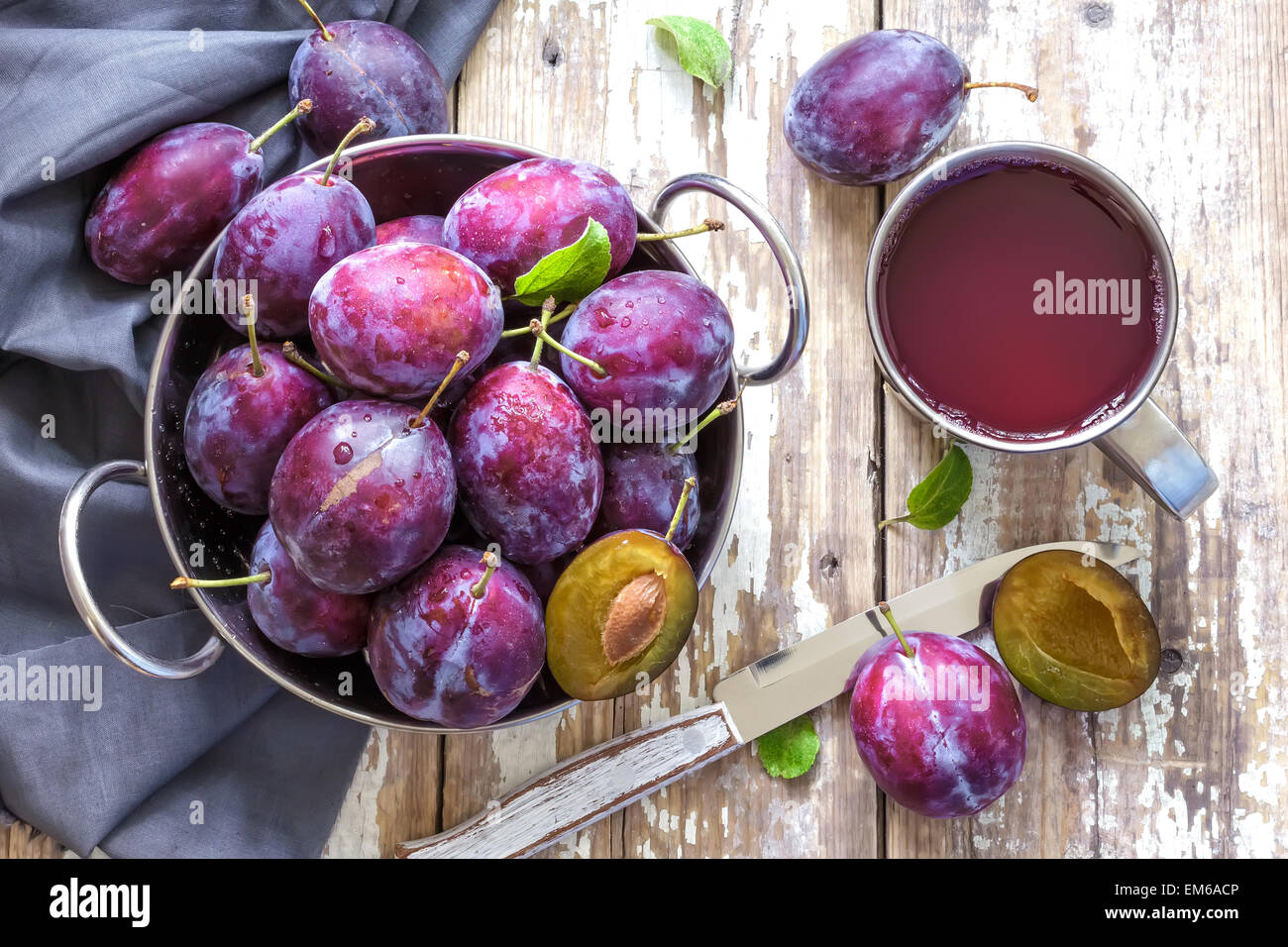 Plum juice hi-res stock photography and images - Alamy