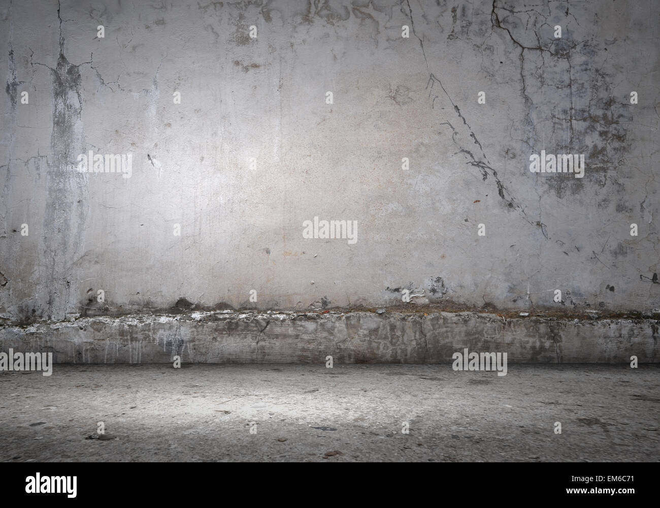 Blank wall of building used hi-res stock photography and images - Alamy