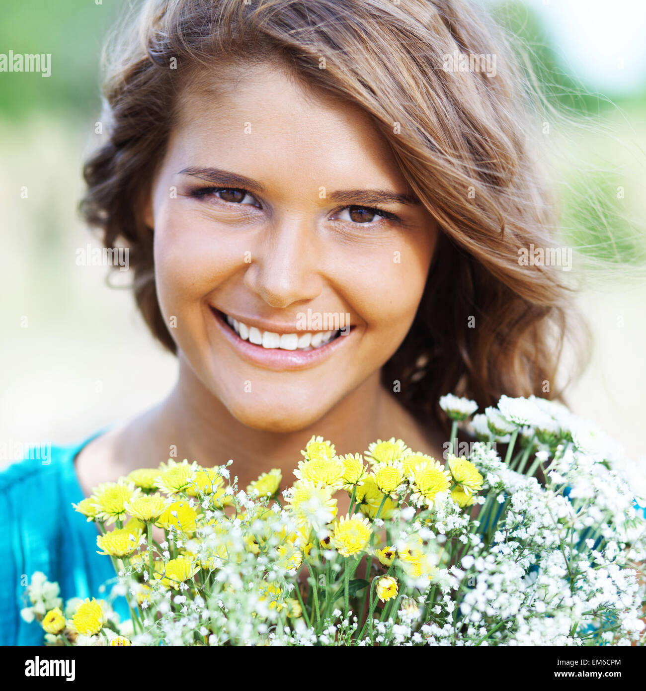 Outdoors portrait beautiful tanned teen hi-res stock photography and ... Outdoors portrait beautiful tanned teen hi-res stock photography and ...