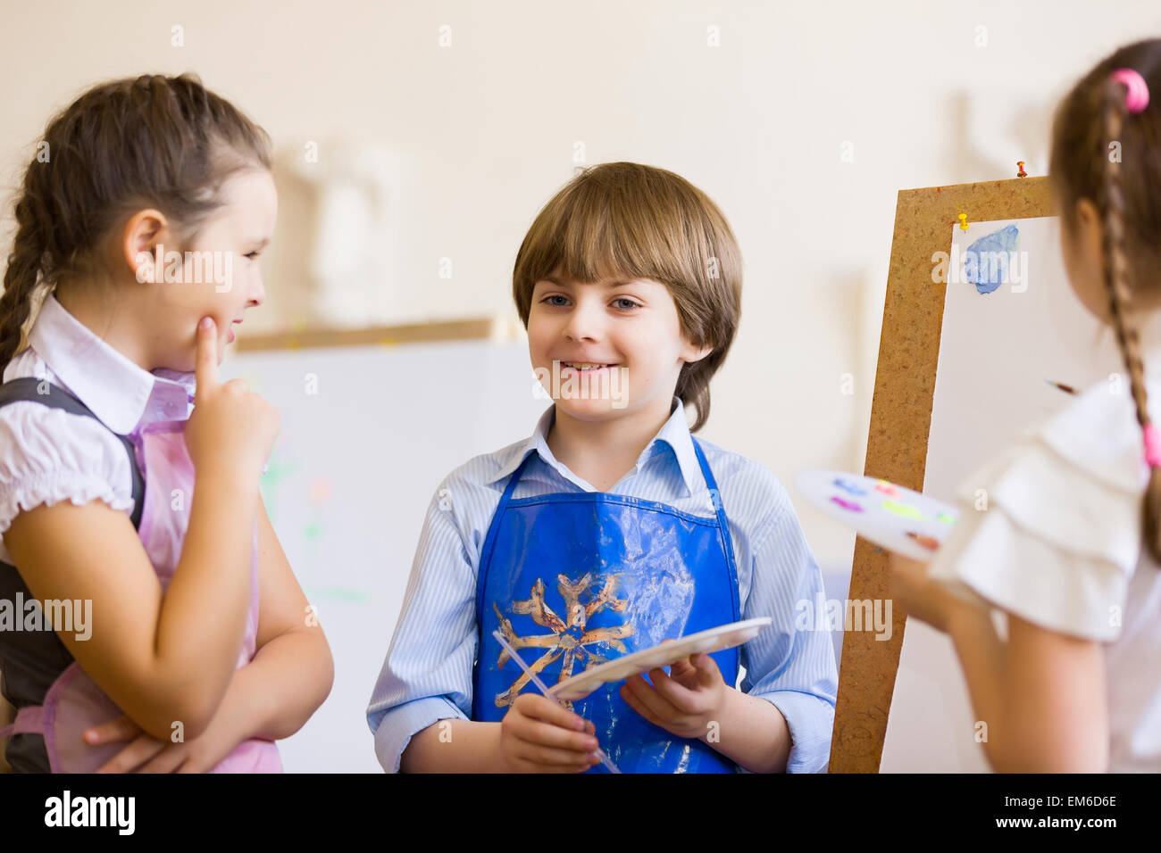 Children drawing and painting Stock Photo - Alamy