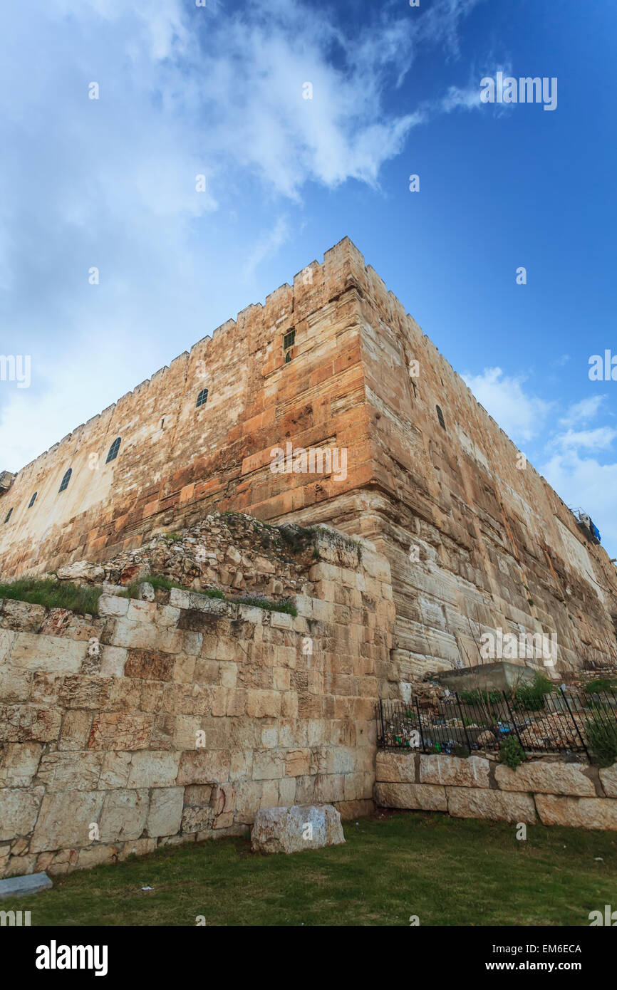 Exterior corner building hi-res stock photography and images - Alamy