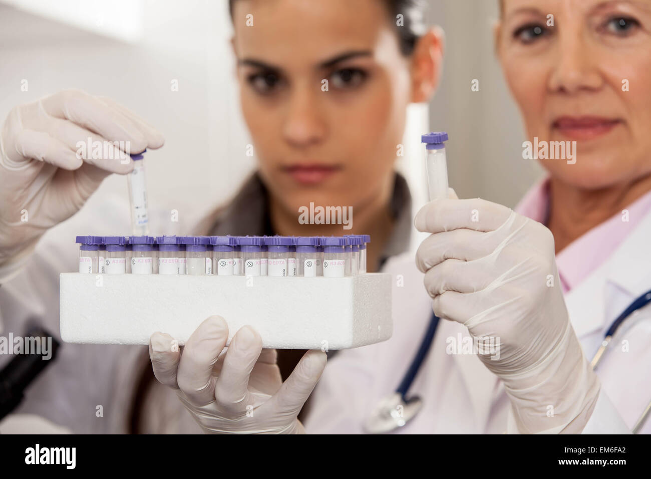 Two scientist women in the laboratory Stock Photo - Alamy