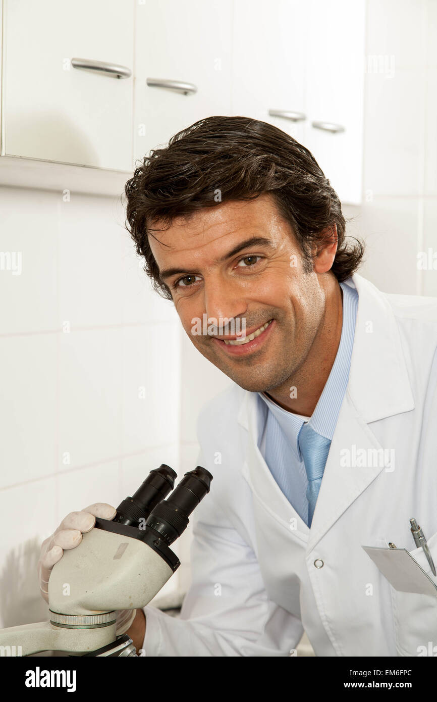 scientist man in the laboratory Stock Photo - Alamy