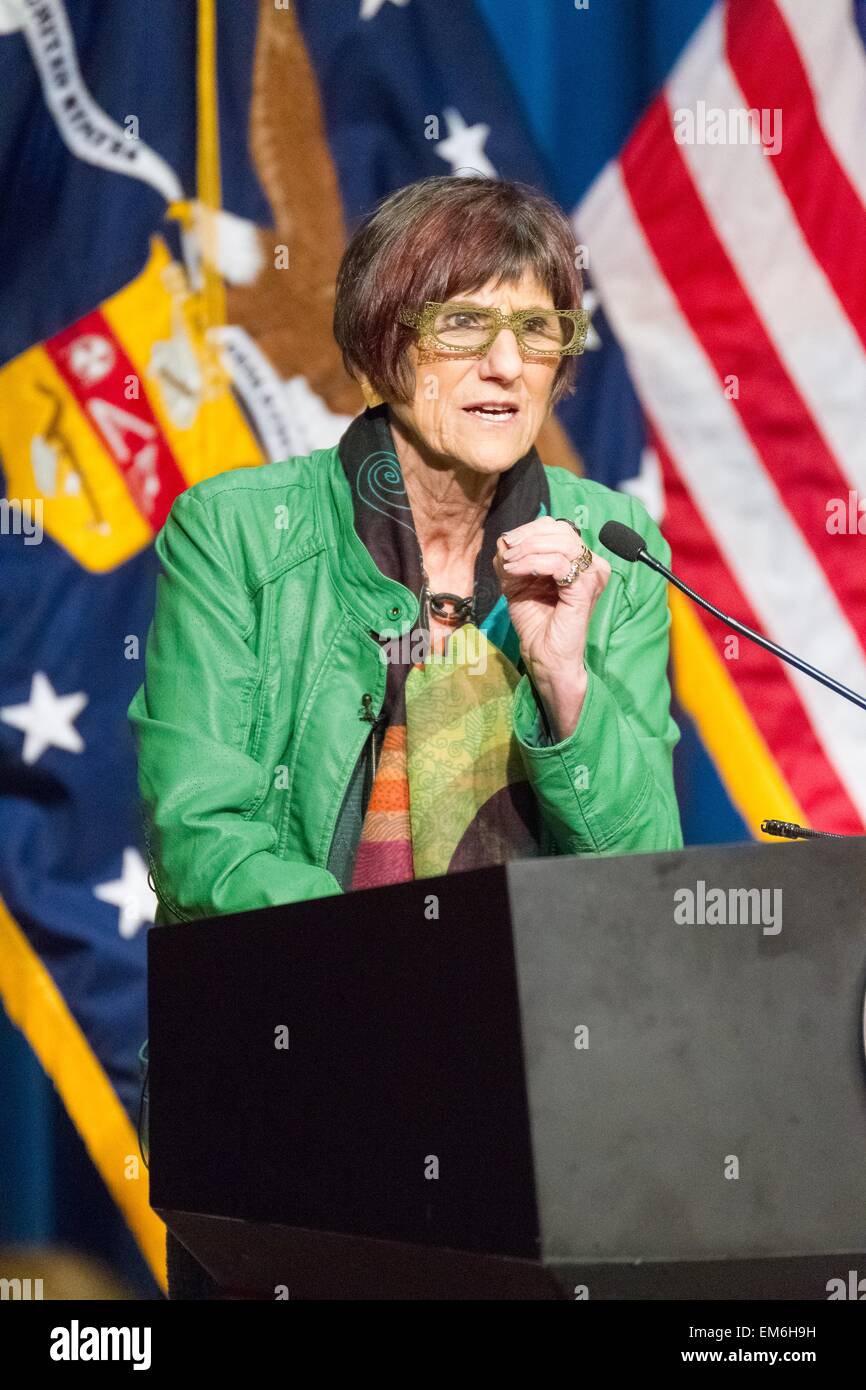 Delauro hi-res stock photography and images - Alamy Delauro hi-res stock photography and images - Alamy