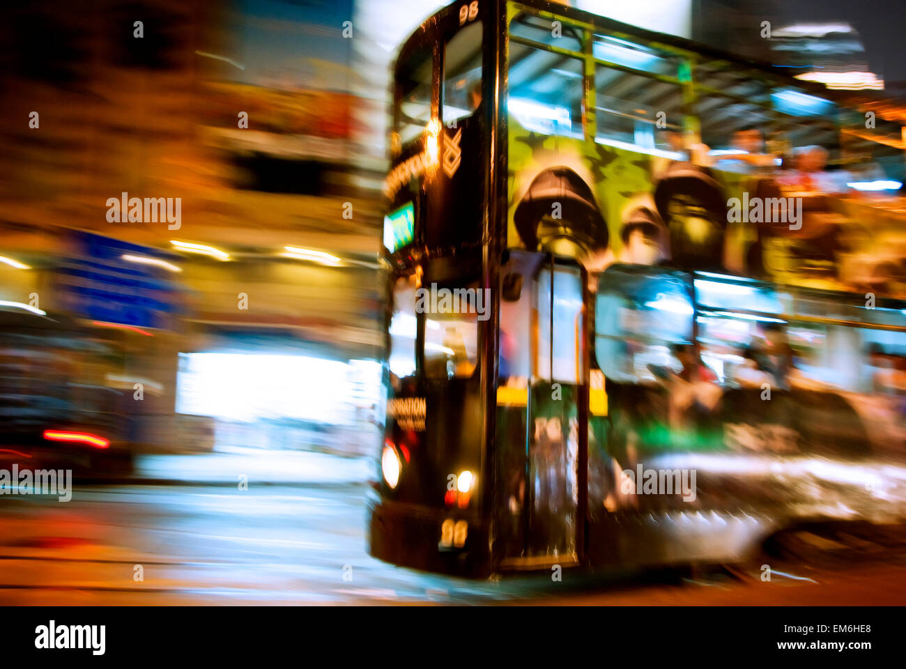 Bus turn around hi-res stock photography and images - Alamy