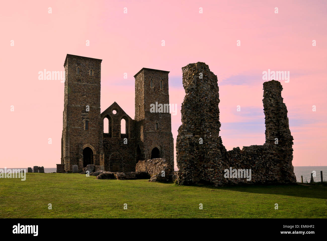 Reculver country park hi-res stock photography and images - Alamy