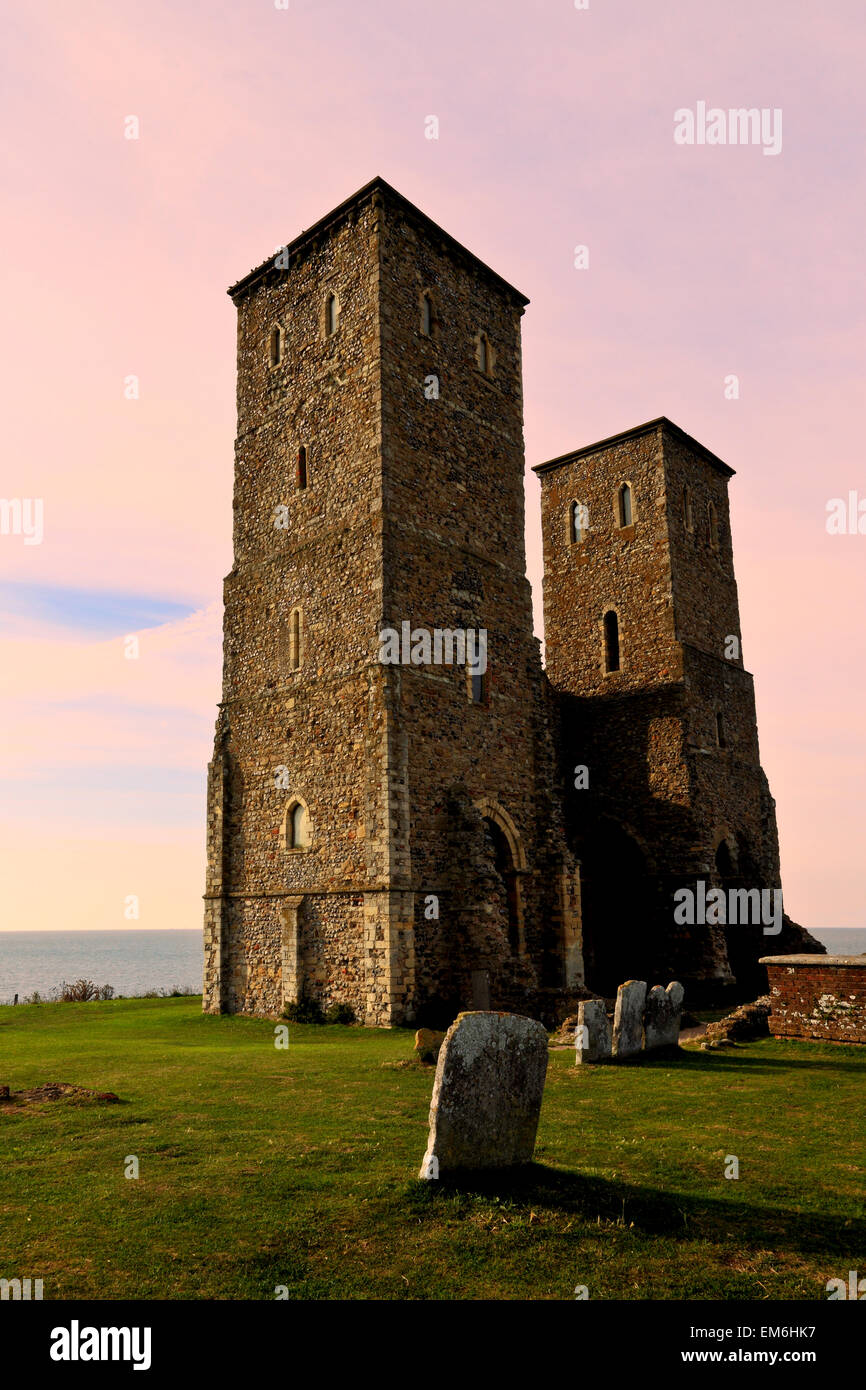 RS 2193. Reculver Country Park, Reculver Towers, Kent, England Stock ...
