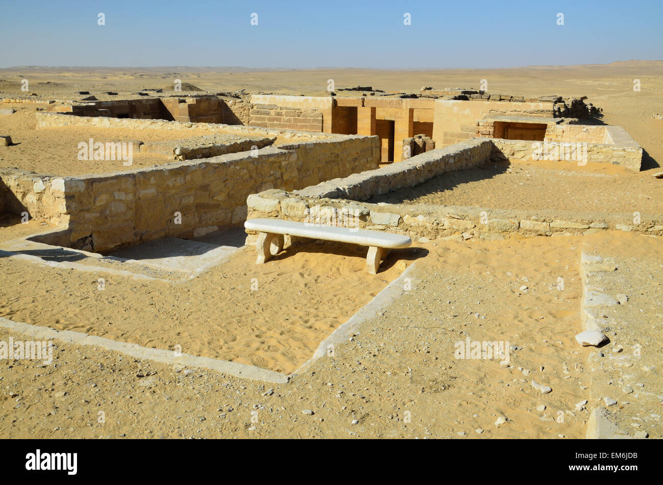 Archeological zone Saggara Stock Photo - Alamy