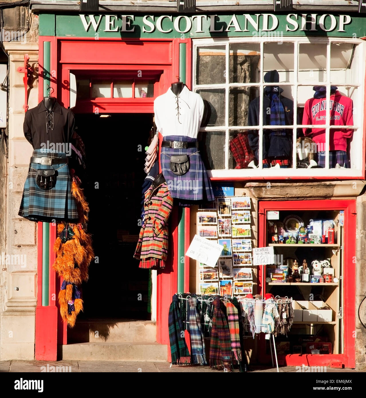 Wee scotland shop hi-res stock photography and images - Alamy