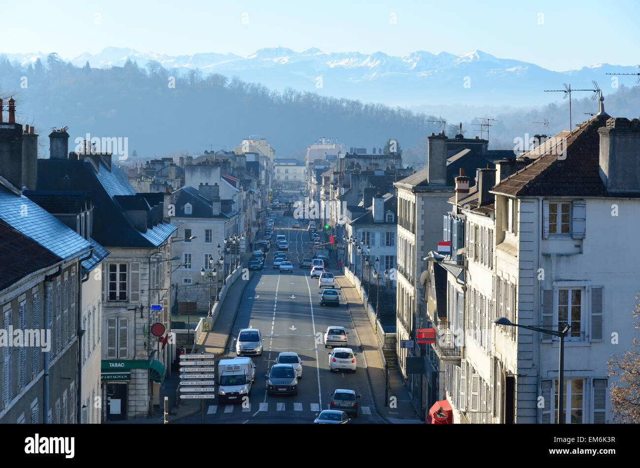 Pau france mountains hi-res stock photography and images - Alamy