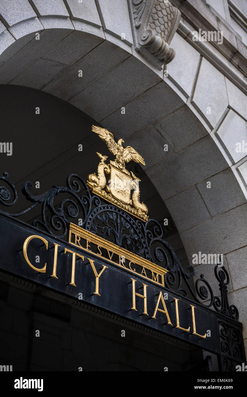 Portland city hall hi-res stock photography and images - Alamy
